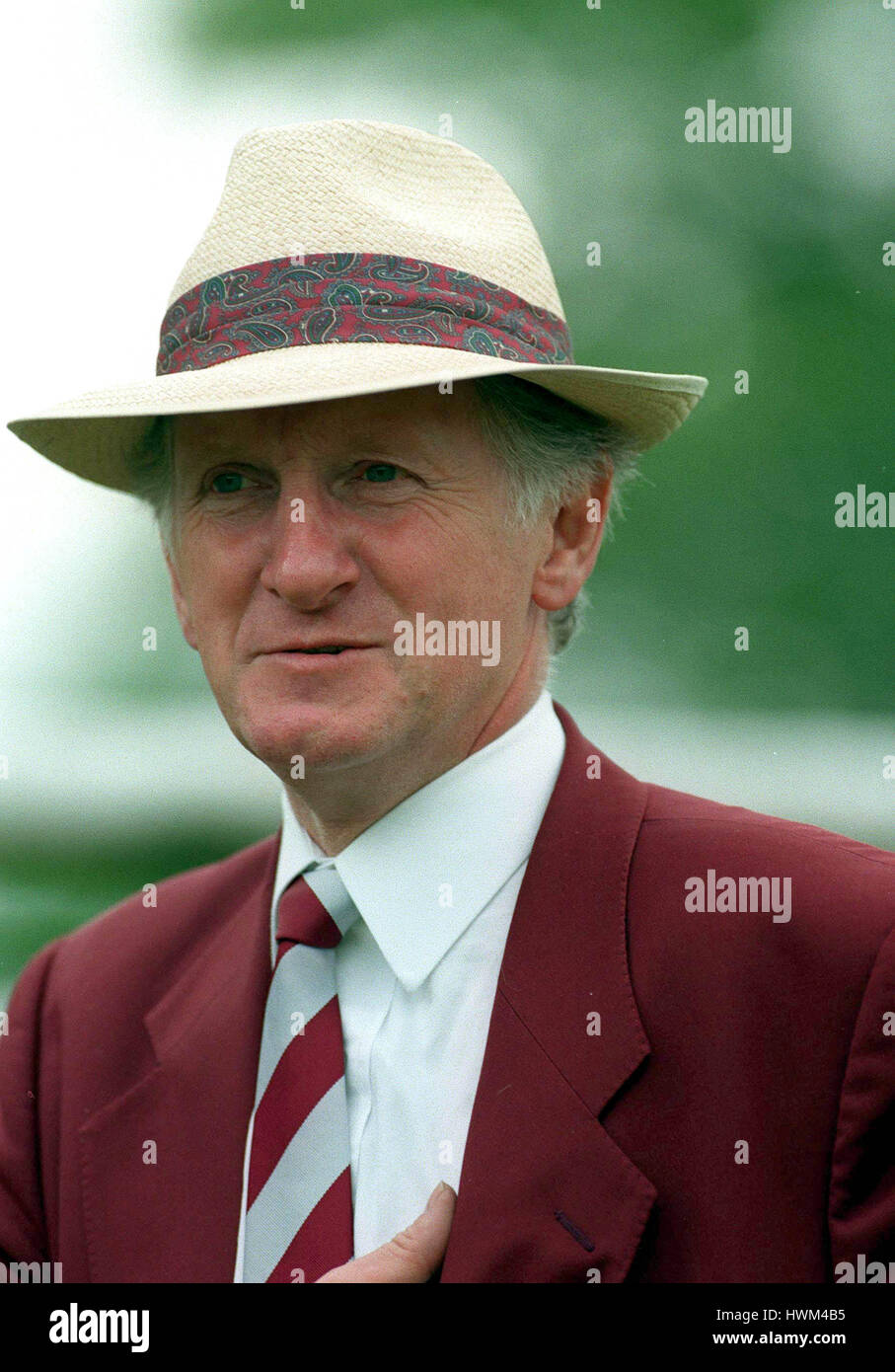 MARTIN PIPE RACE HORSE TRAINER 04 September 1996 Stock Photo - Alamy