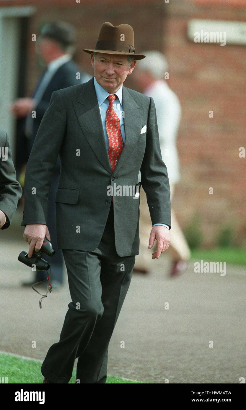 BARRY HILLS RACE HORSE TRAINER 19 April 1996 Stock Photo - Alamy