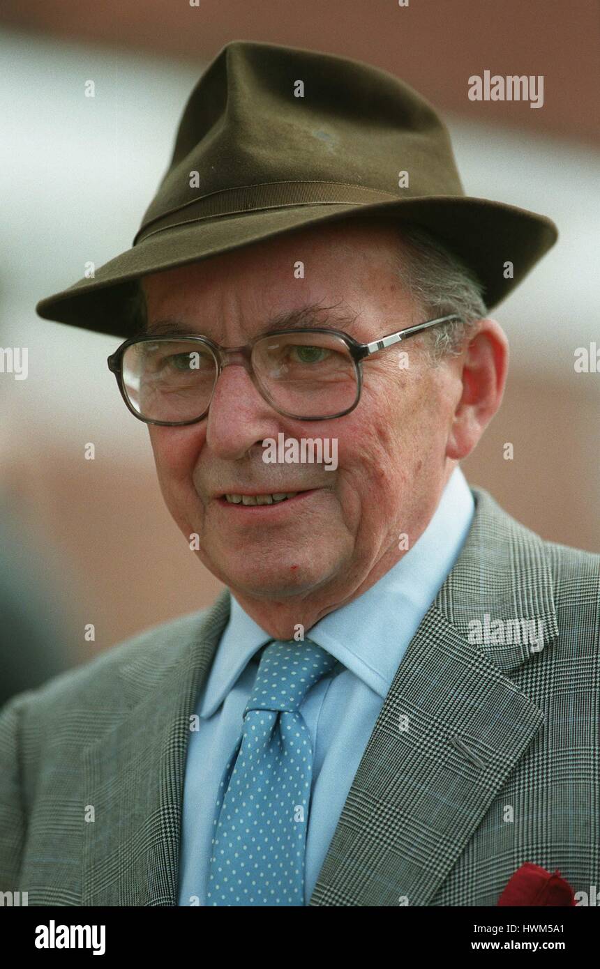 HARRY THOMPSON-JONES RACE HORSE TRAINER 19 April 1996 Stock Photo - Alamy