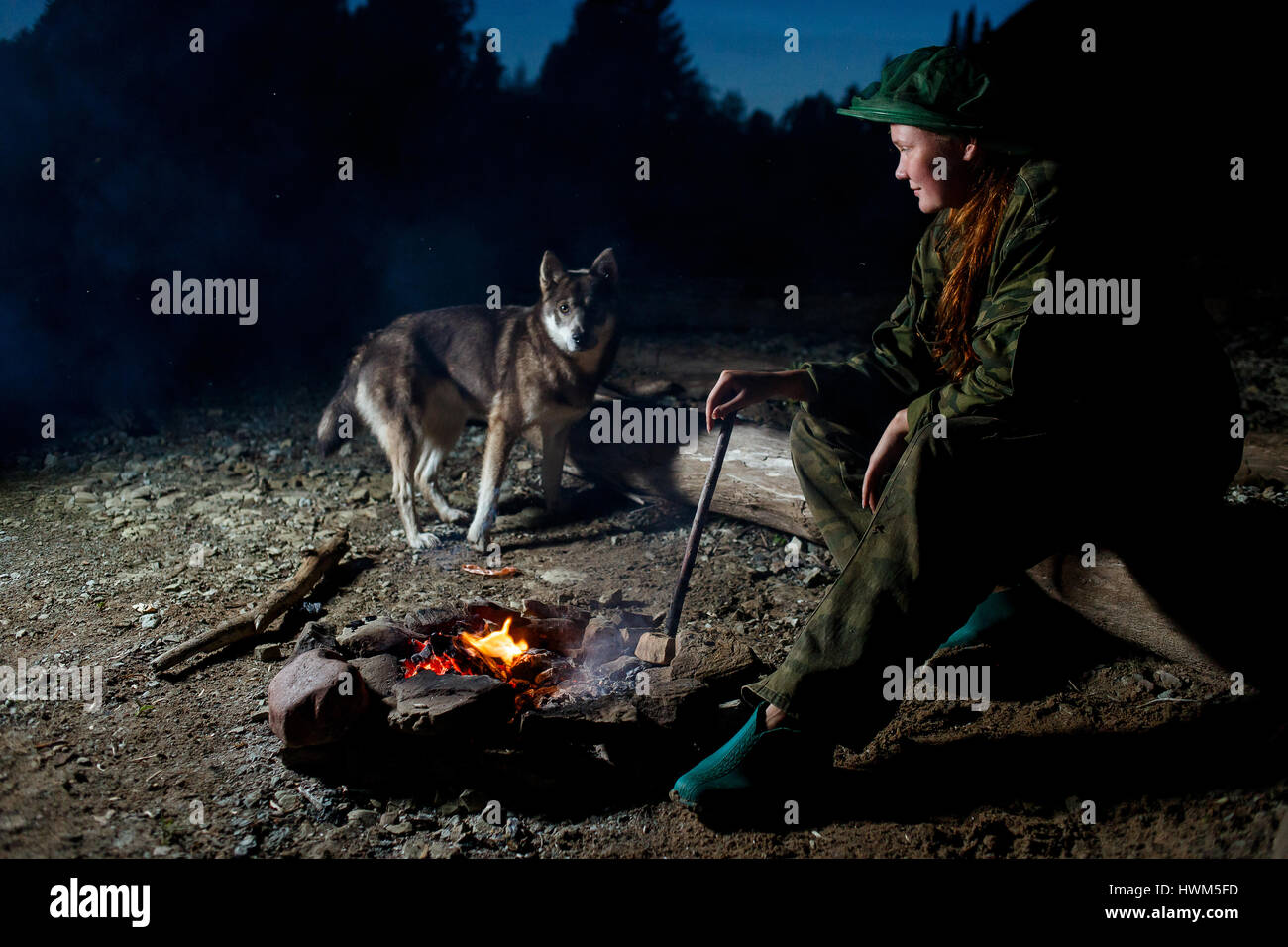 Campfire hi-res stock photography and images - Alamy