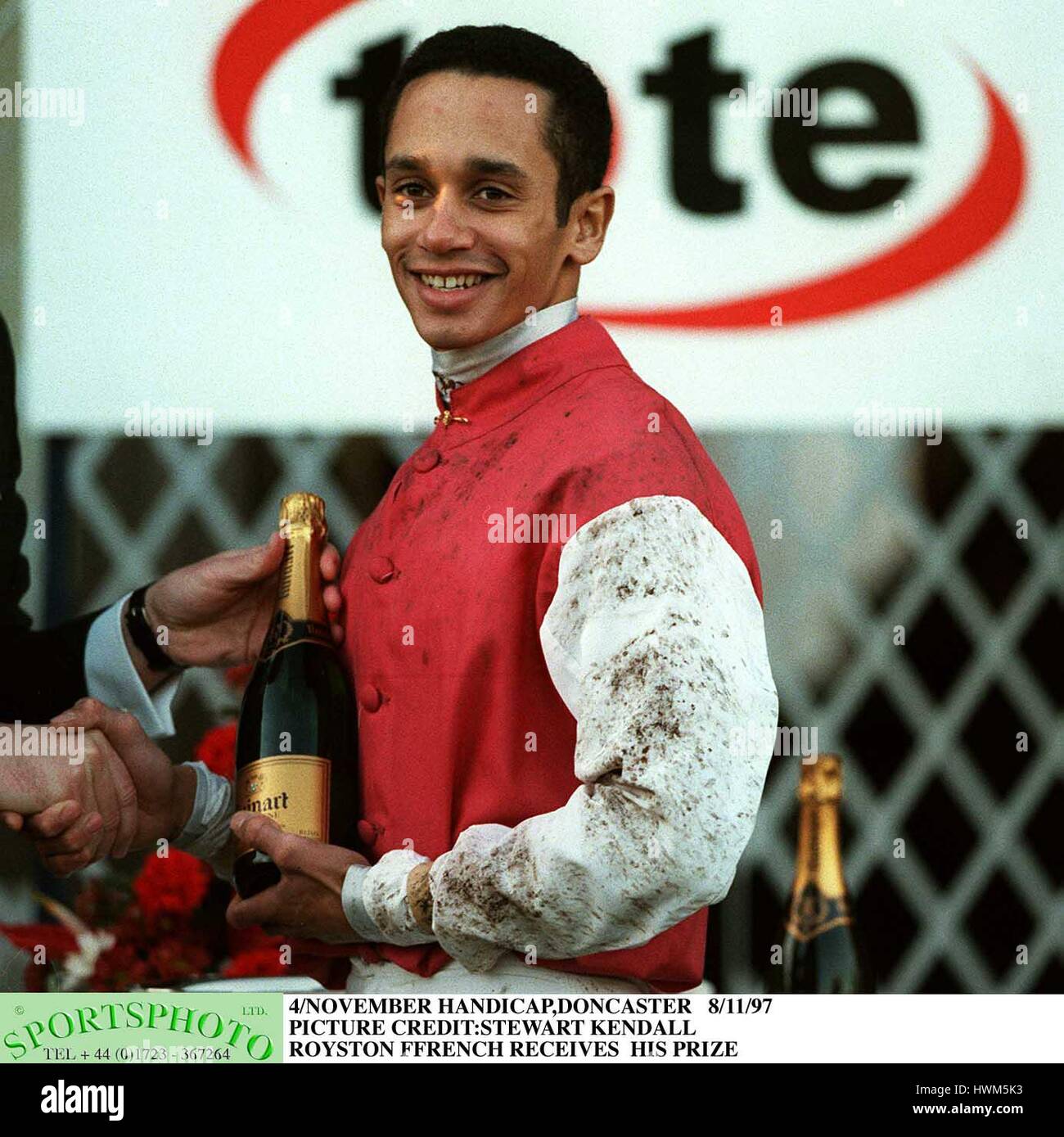 Doncaster handicap hi-res stock photography and images - Alamy