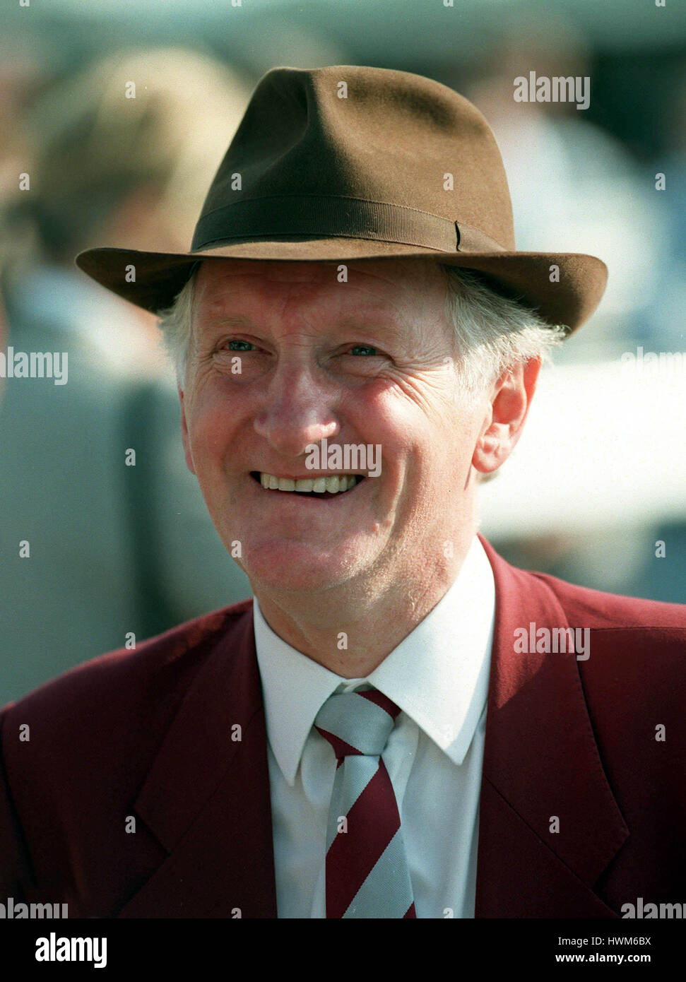 MARTIN PIPE RACE HORSE TRAINER 05 November 1997 Stock Photo - Alamy