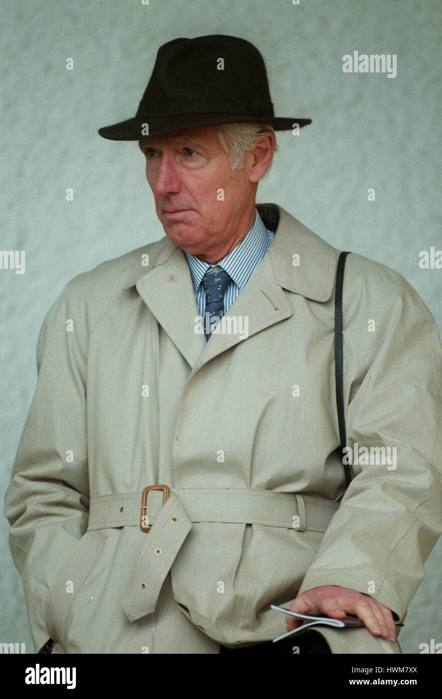GEOFF WRAGG RACE HORSE TRAINER 10 November 1997 Stock Photo - Alamy