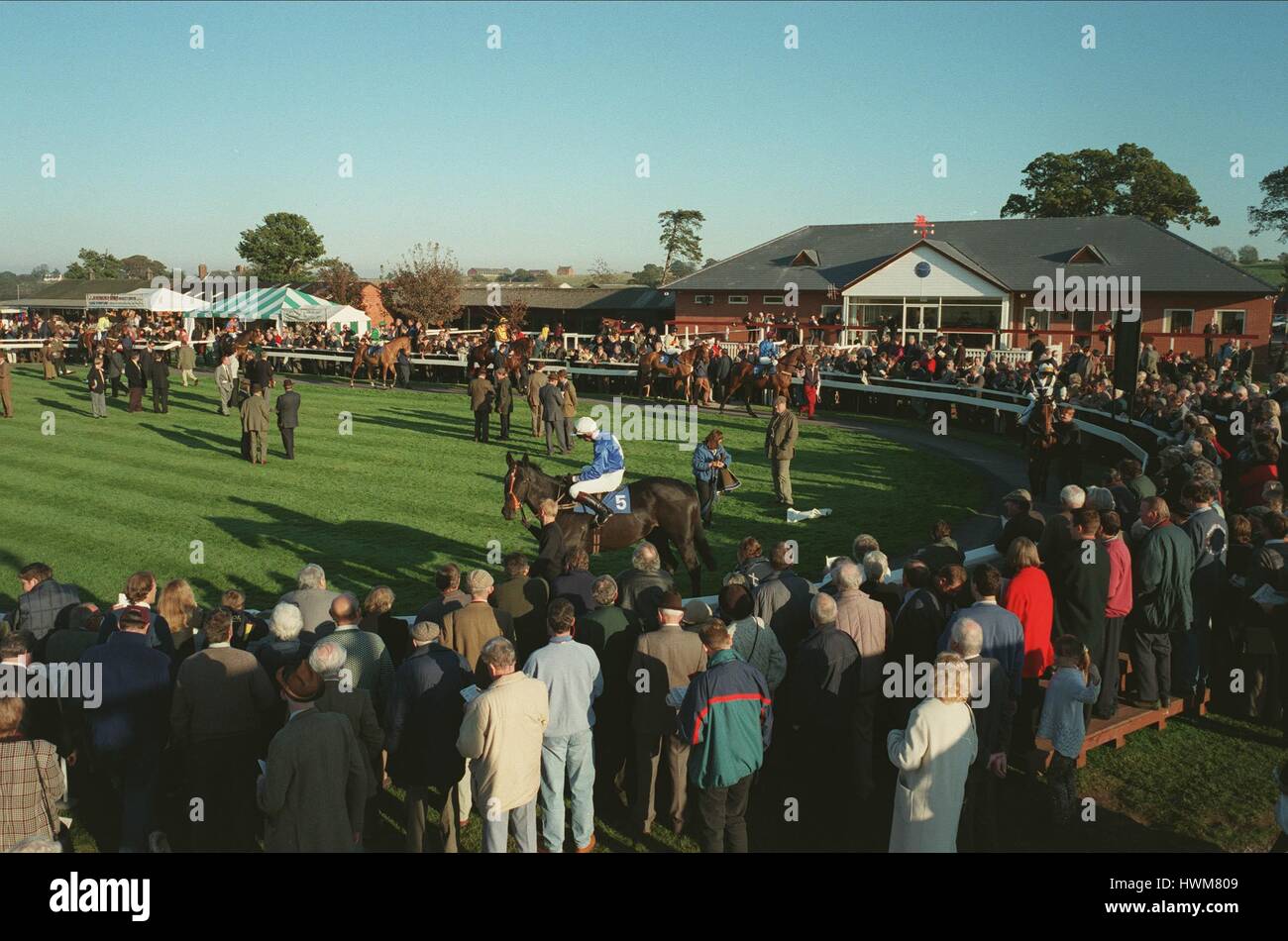PARADE RING BANGOR BANGOR ON DEE 04 November 1997 Stock Photo - Alamy