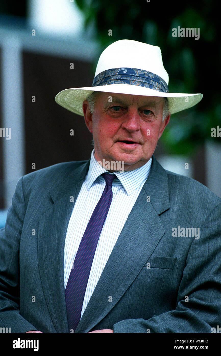 PETER EASTERBY RACE HORSE TRAINER 13 July 1998 Stock Photo - Alamy