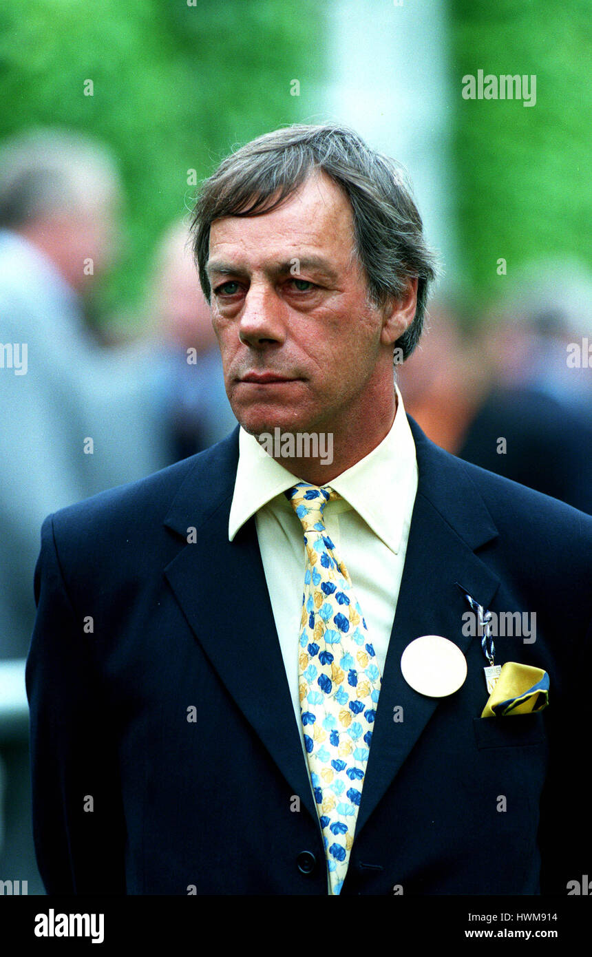 HENRY CECIL RACE HORSE TRAINER 14 May 1998 Stock Photo - Alamy