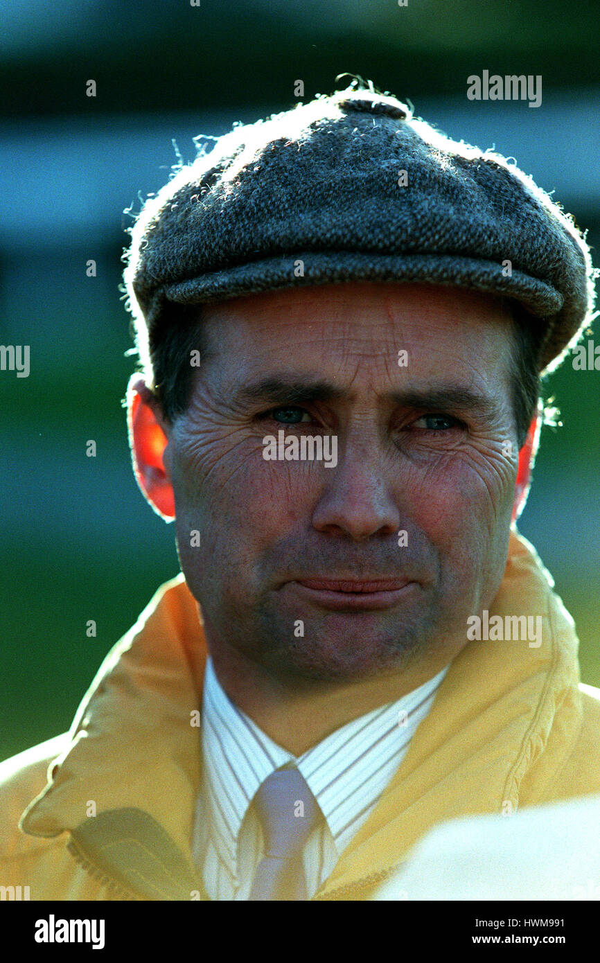 GEORGE MOORE RACE HORSE TRAINER 30 October 1998 Stock Photo - Alamy