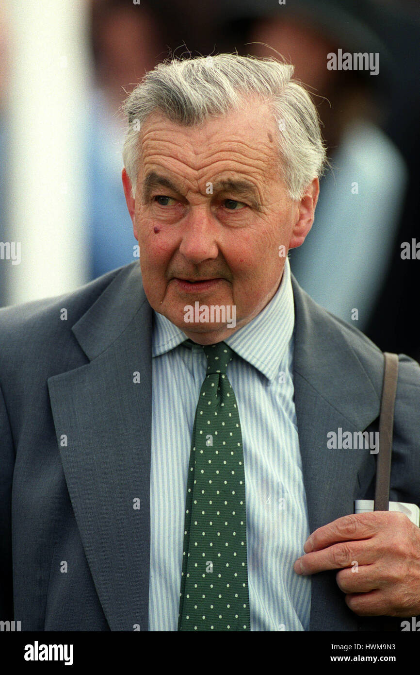 REG HOLLINGSHEAD RACE HORSE TRAINER 16 June 1999 Stock Photo - Alamy