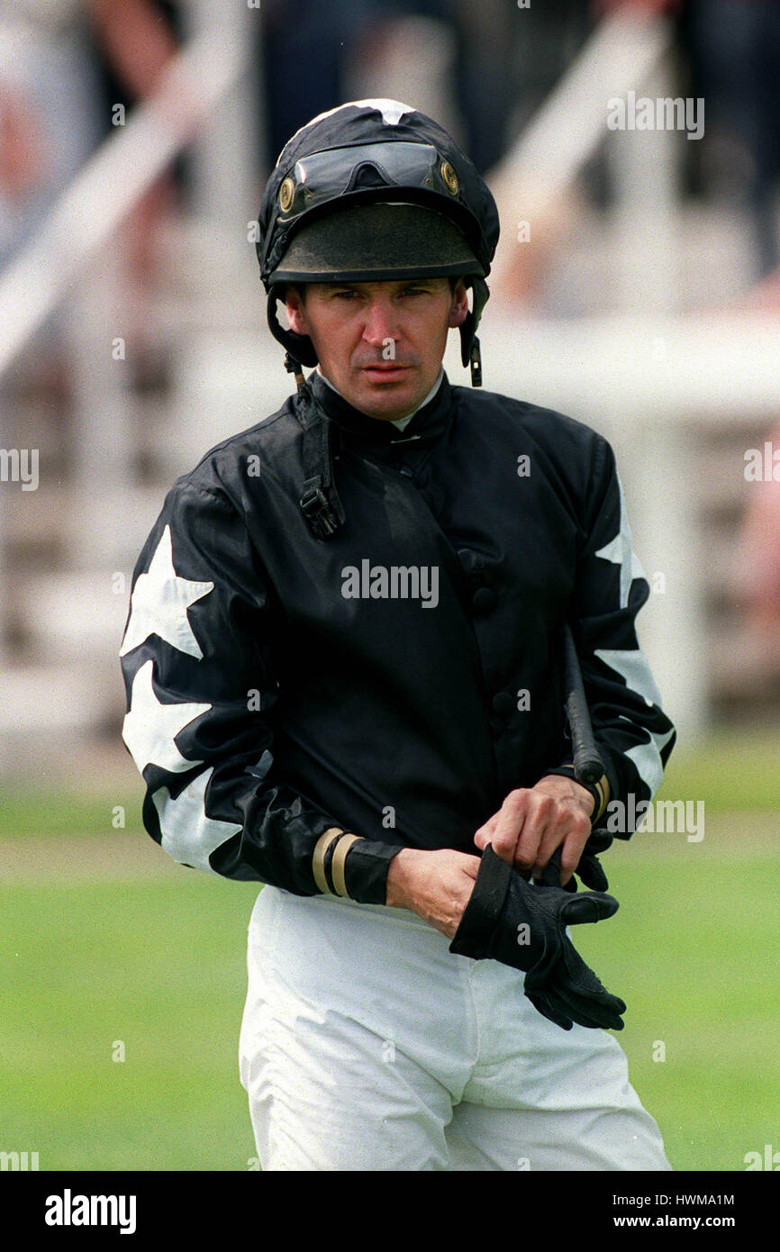 ALAN MACKAY JOCKEY 03 June 1999 Stock Photo - Alamy