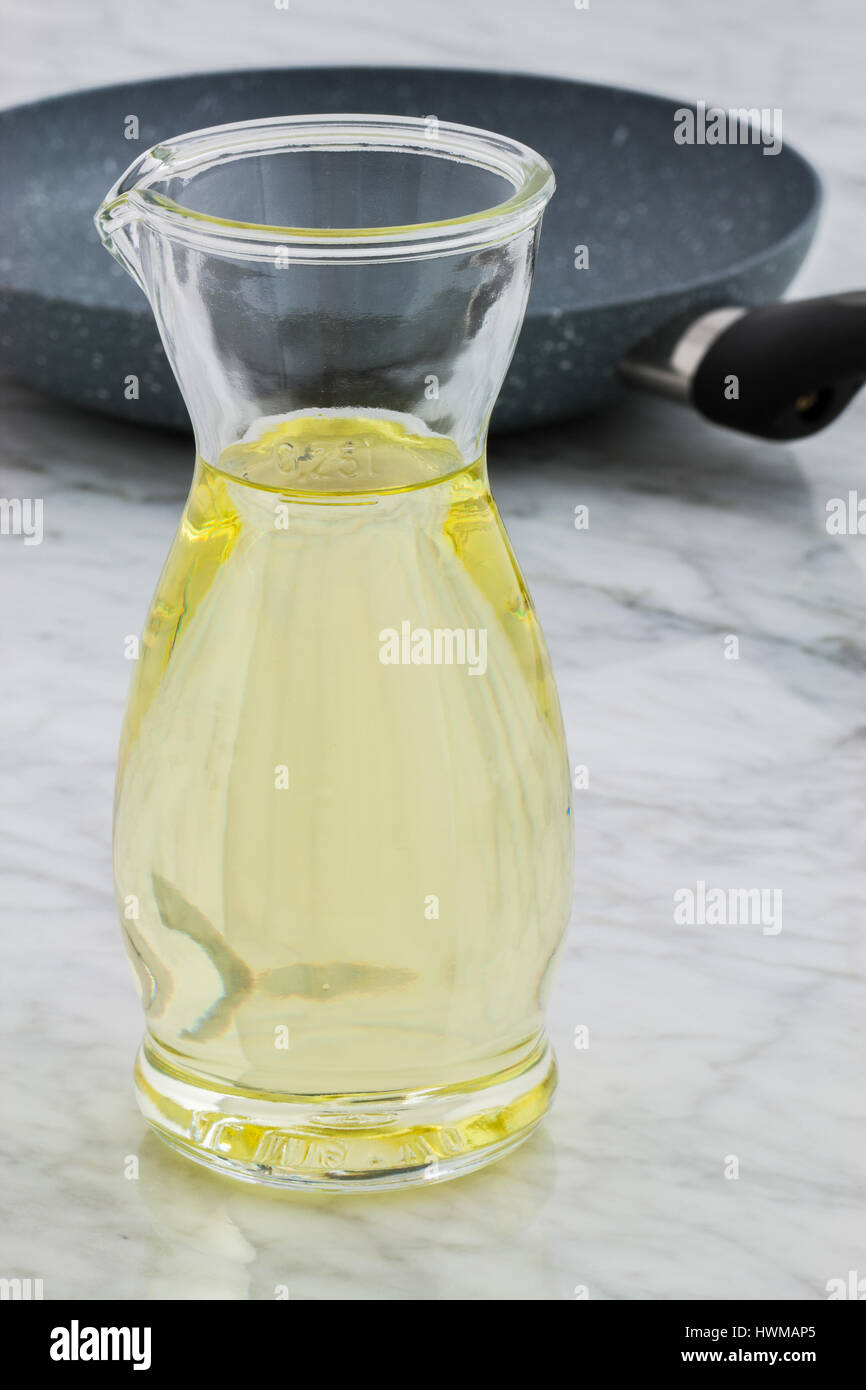 beautifully styled cooking oil an staple of food preparation Stock ...