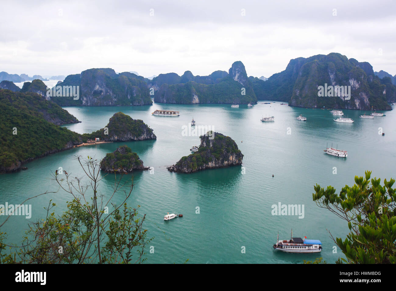 Beautiful view of Halong Bay, Vietnam, UNESCO World Heritage Site ...
