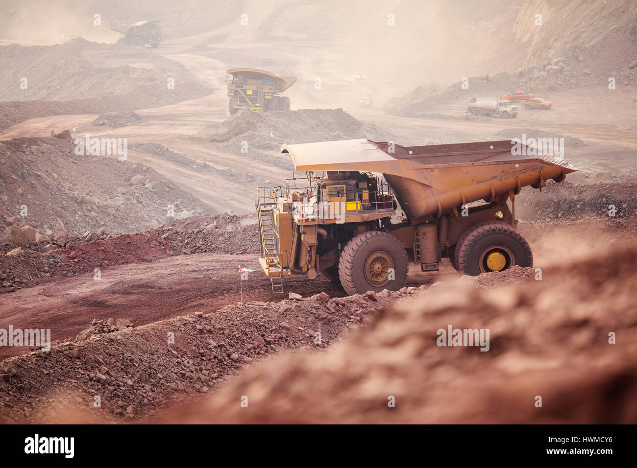 Mining truck hi-res stock photography and images - Alamy