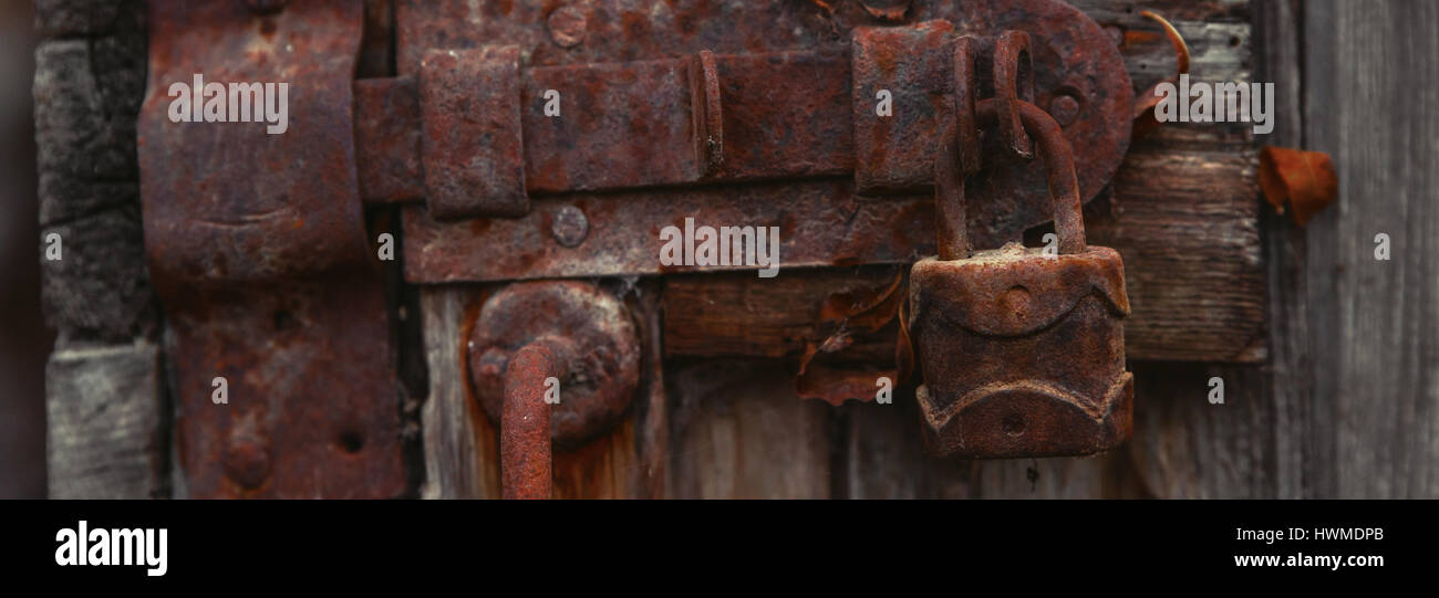Aged padlock hi-res stock photography and images - Alamy