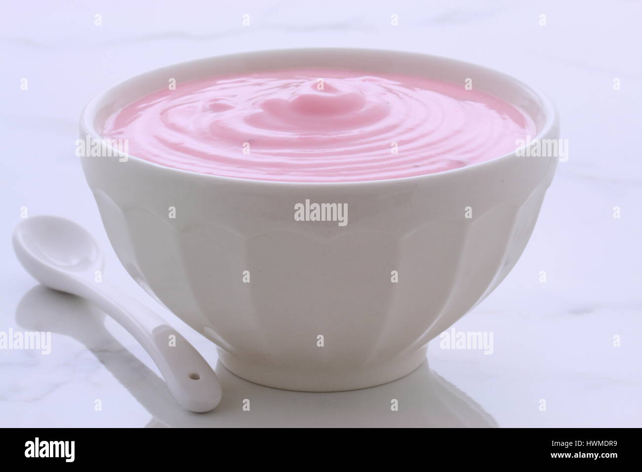 Delicious slow churned Greek strawberry yogurt, with lots of fruit and ...