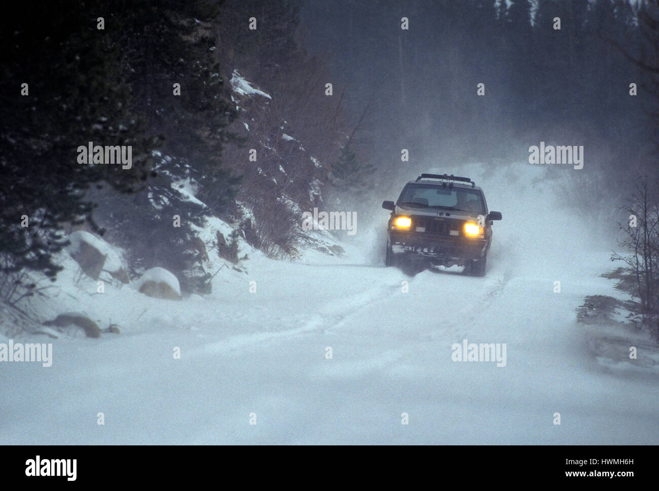 Jeep grand cherokee 4x4 hi-res stock photography and images - Alamy