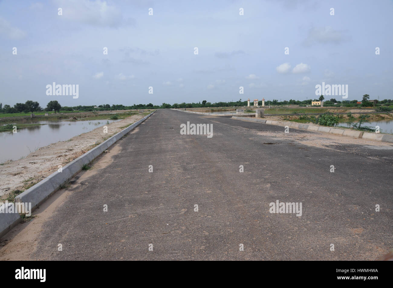 Construction Road, Jaipur, Rajasthan, India (Photo Copyright © by Saji ...