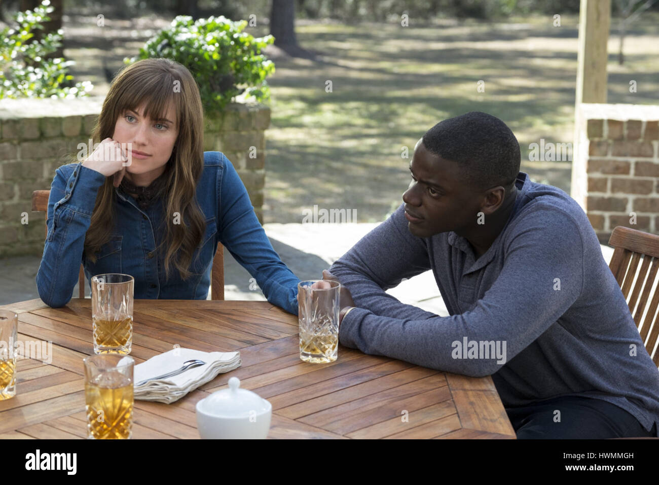 GET OUT (2017) ALLISON WILLIAMS DANIEL KALUUYA JORDAN PEELE (DIR ...