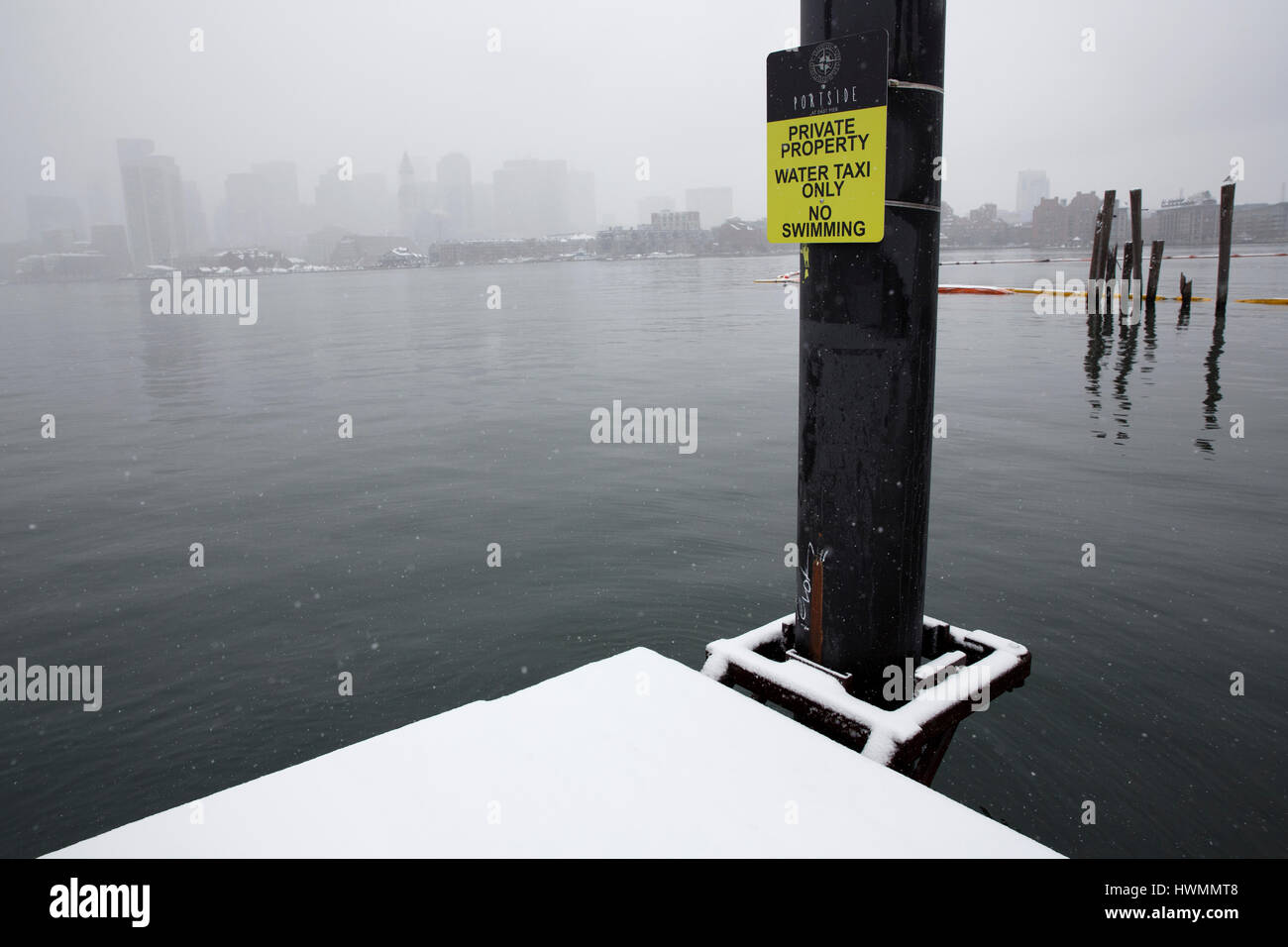 Boston skyline winter hi-res stock photography and images - Alamy