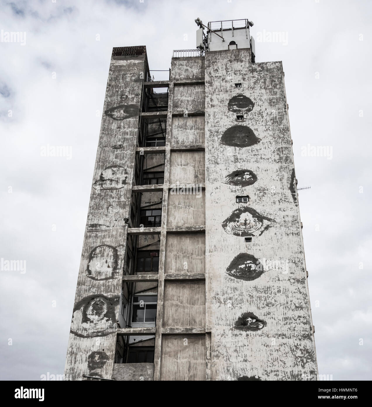 Old high rise hi-res stock photography and images - Alamy