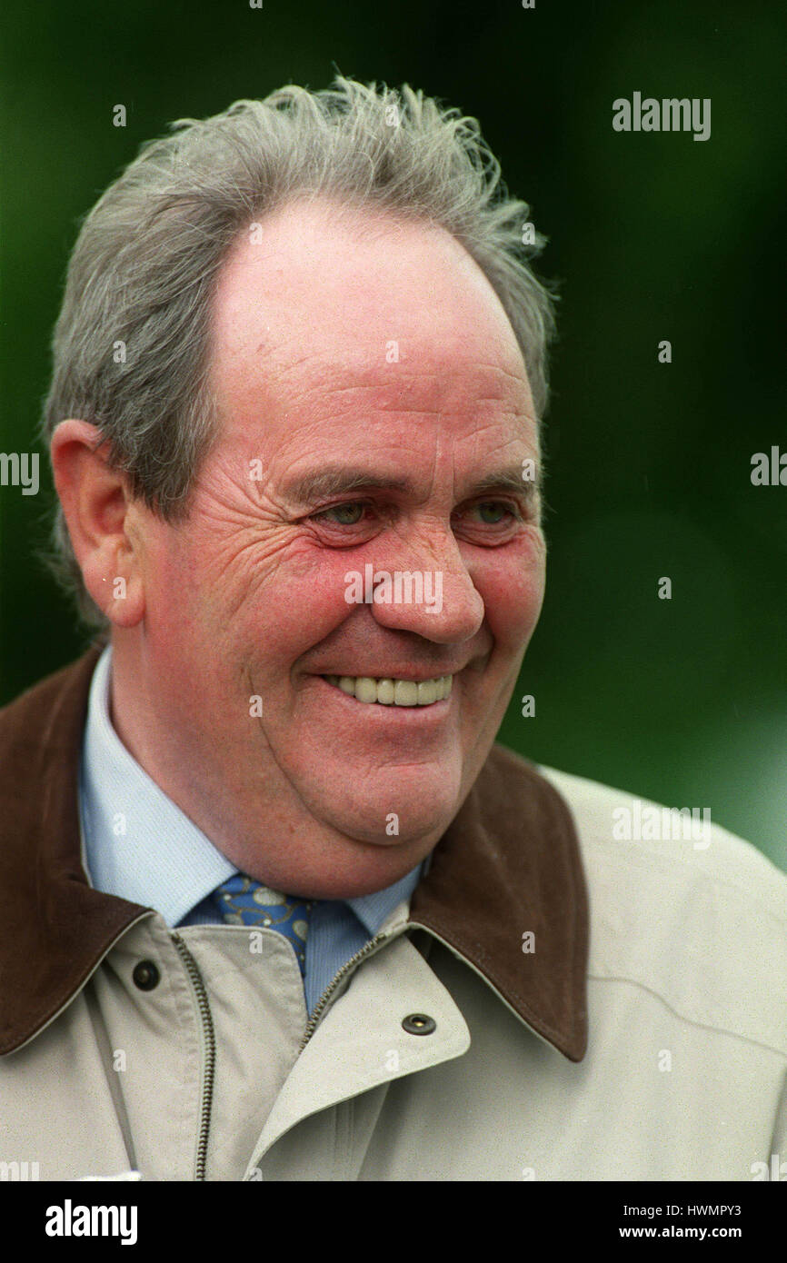 RICHARD HANNON RACE HORSE TRAINER 14 May 1999 Stock Photo - Alamy