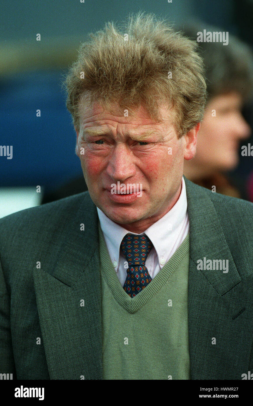 JAMES OLD RACE HORSE TRAINER 29 March 1999 Stock Photo - Alamy