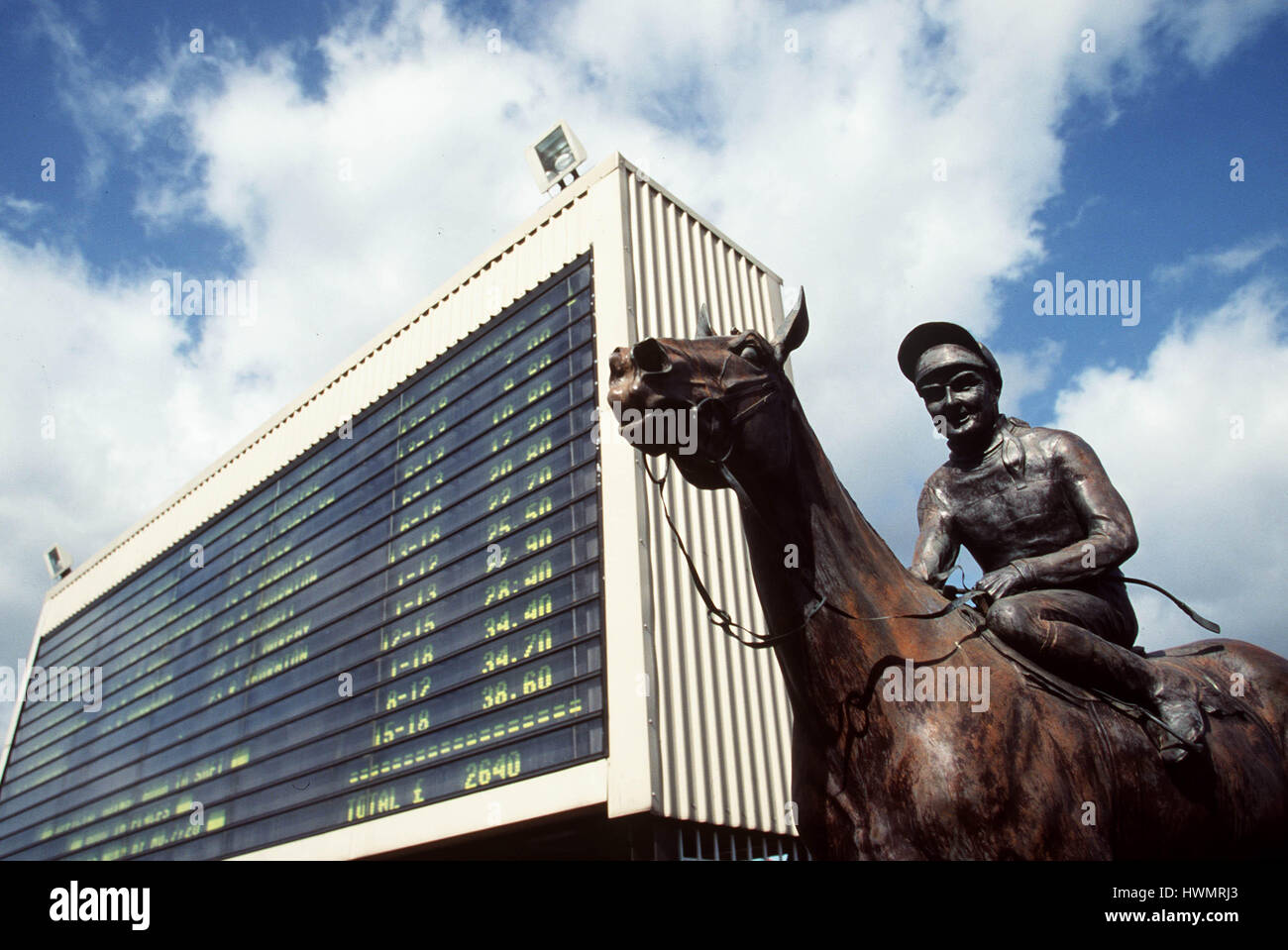 Dawn run cheltenham hi-res stock photography and images - Alamy