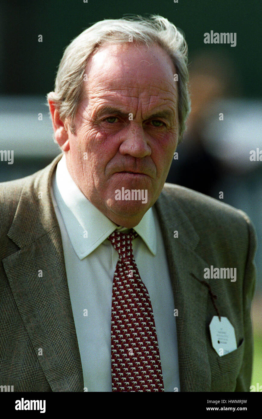 RICHARD HANNON RACE HORSE TRAINER 05 May 2000 Stock Photo - Alamy