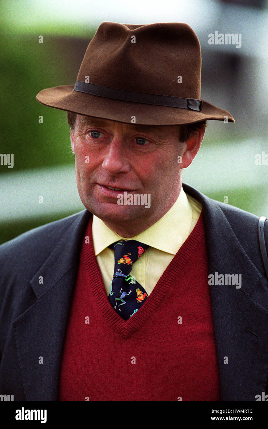 NICHOLAS HENDERSON RACE HORSE TRAINER 14 March 2000 Stock Photo - Alamy