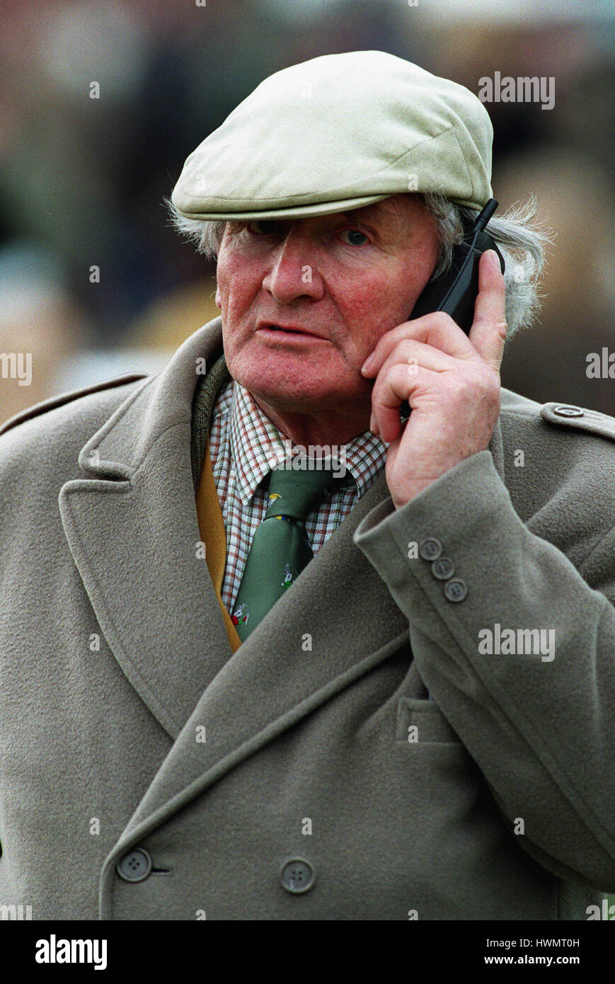 PETER BEAUMONT RACE HORSE TRAINER 14 March 2000 Stock Photo - Alamy
