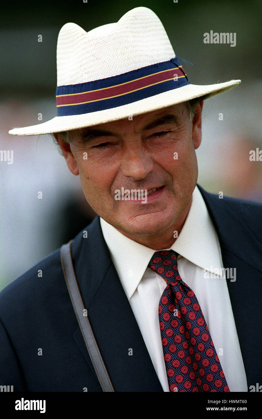 Paul cole race horse trainer hi-res stock photography and images - Alamy