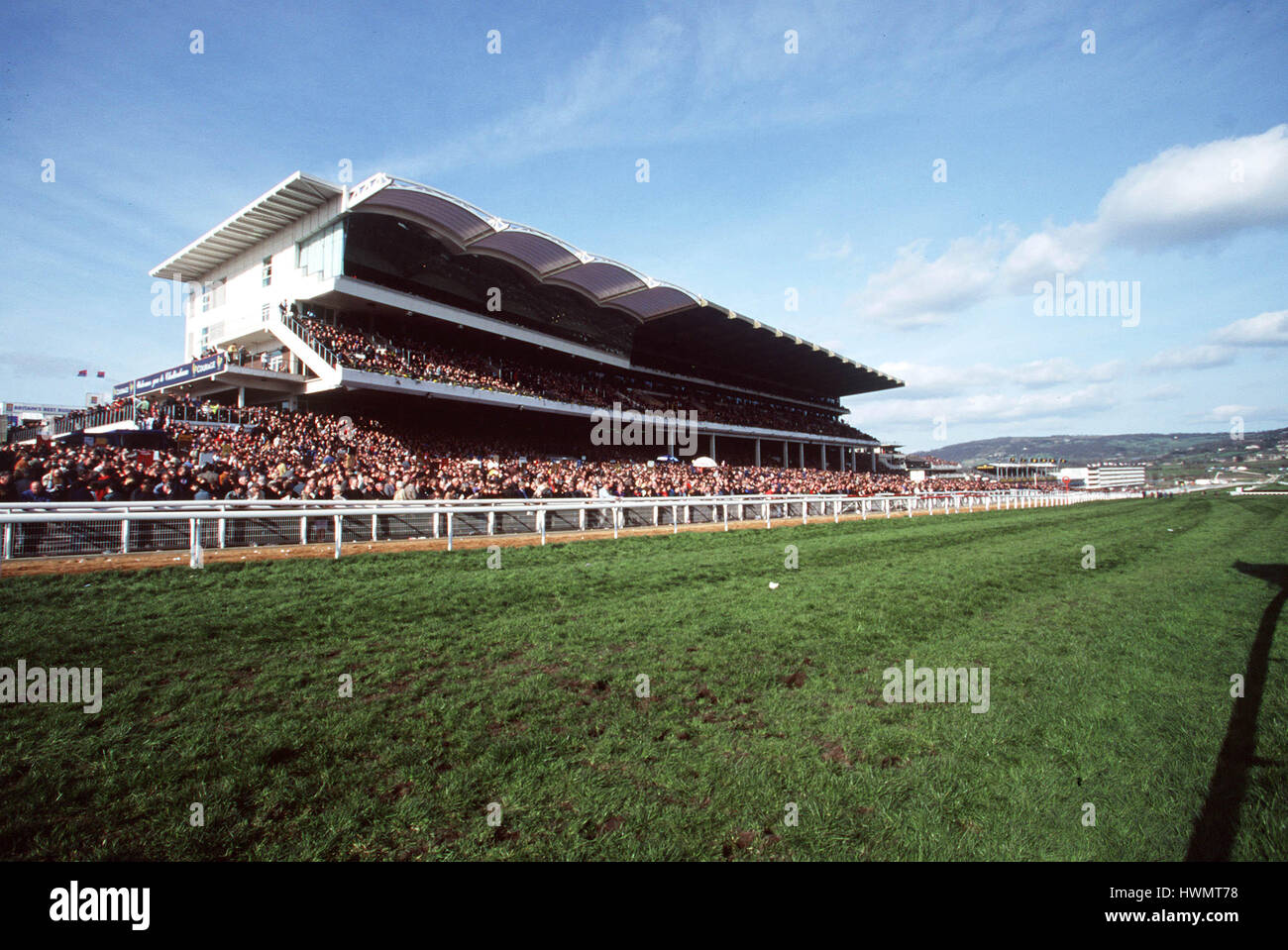 MAIN GRANDSTAND CHELTENHAM CHELTENHAM FESTIVAL 1999 18 March 2000 Stock ...