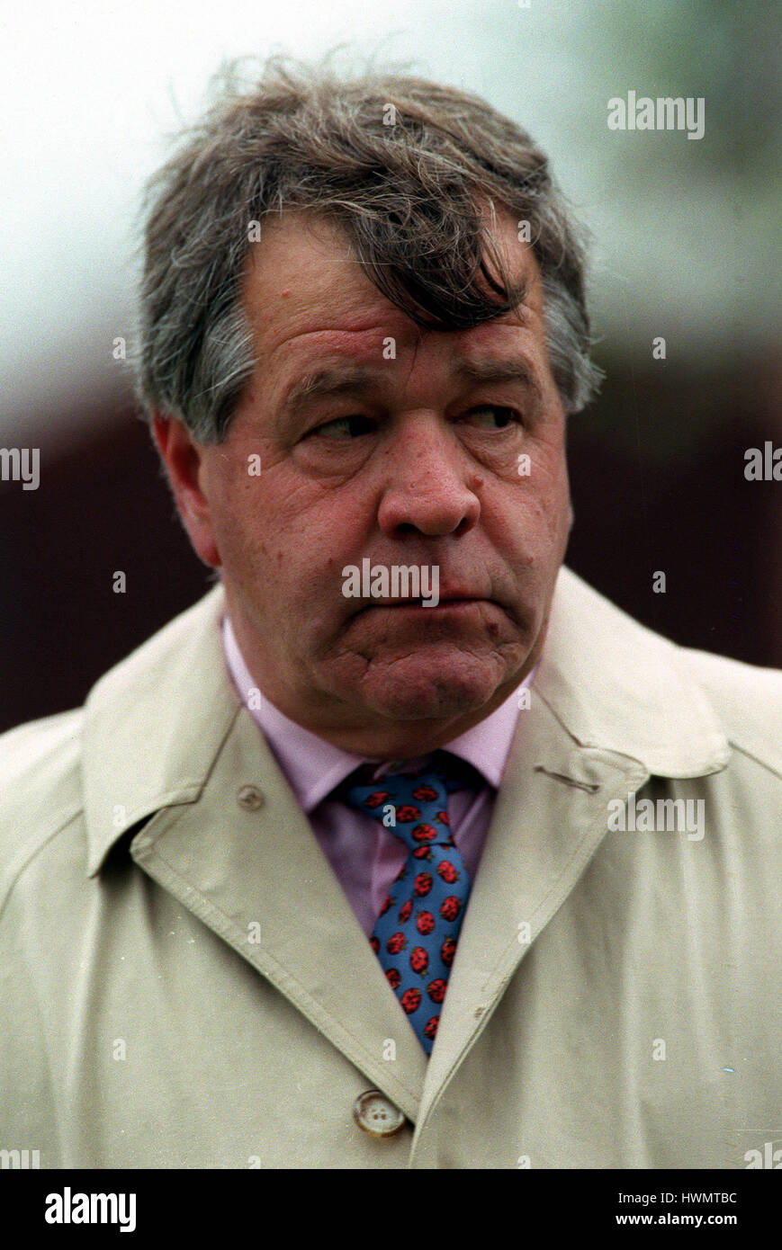 SIR MICHAEL STOUTE RACE HORSE TRAINER 20 April 2000 Stock Photo - Alamy