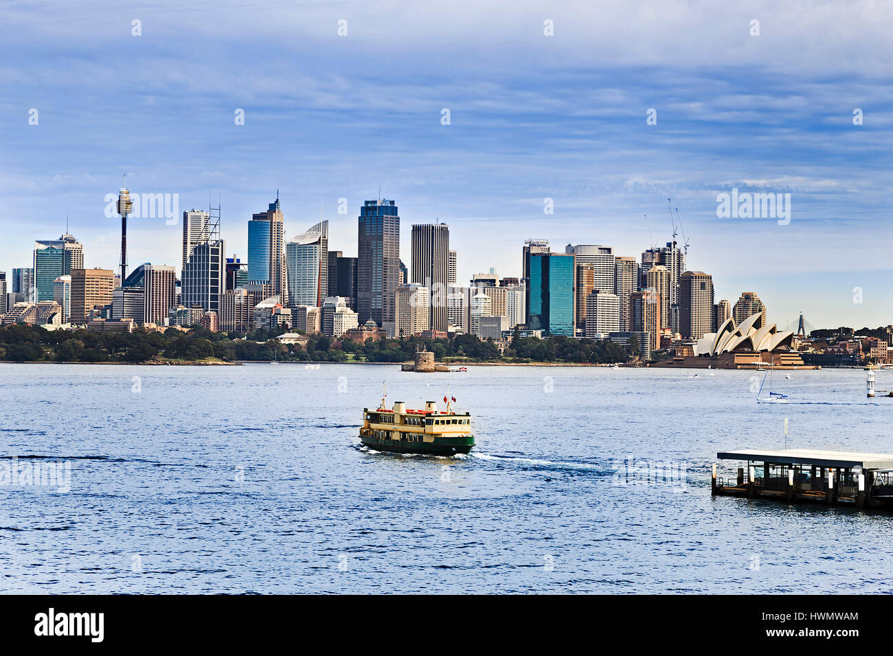 Sydney public transportation ferry service from north shore to CBD ...