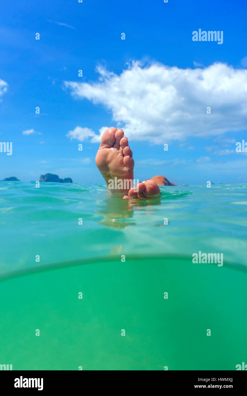 Feet in the sea hi-res stock photography and images - Alamy