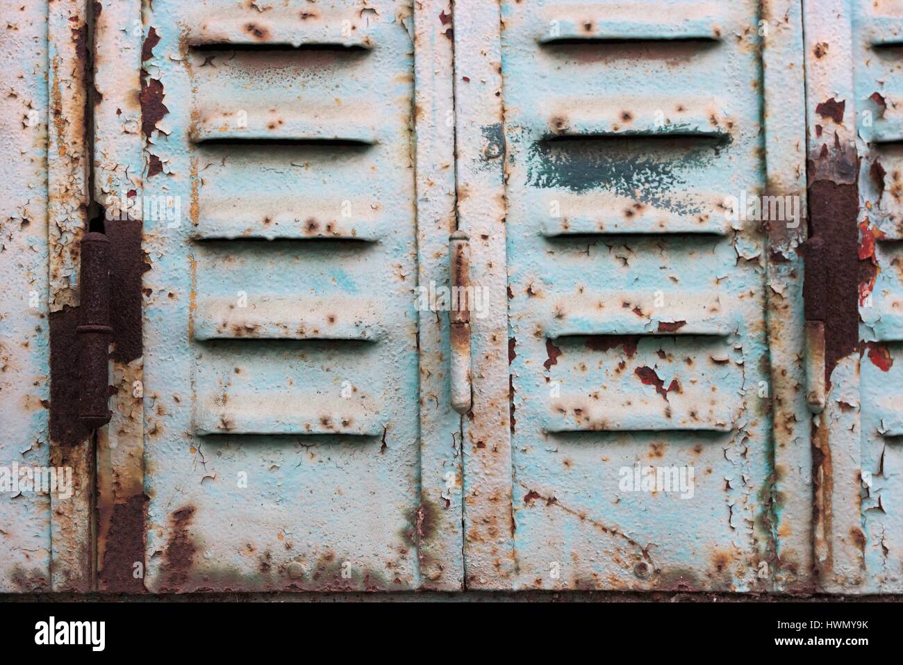 Plate ventilation in facade building Stock Photo - Alamy