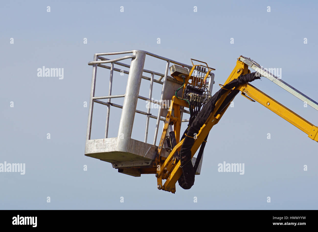 Scissor lift lifts hi-res stock photography and images - Alamy