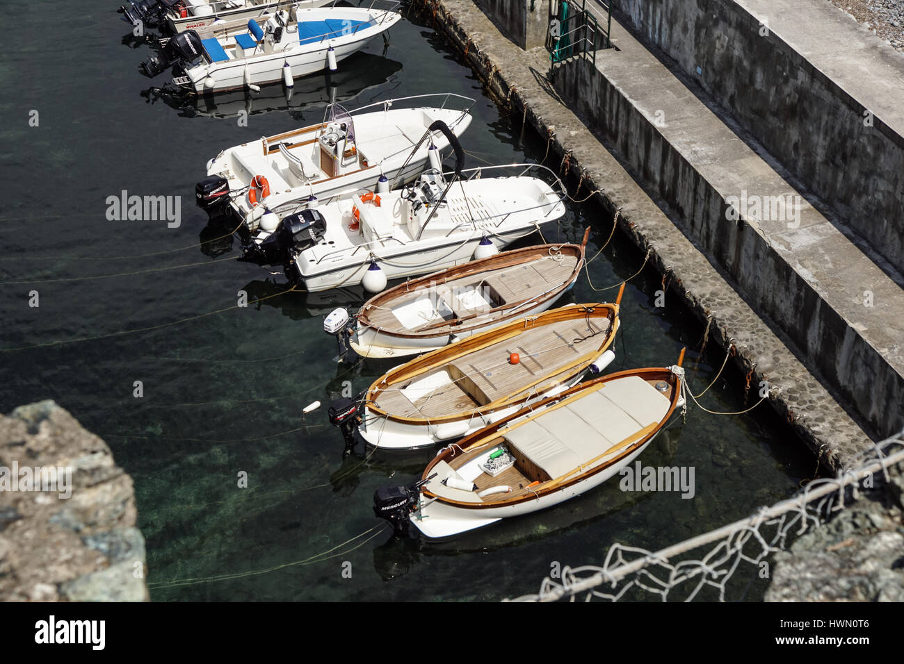 Ship sailing top view hi-res stock photography and images - Alamy