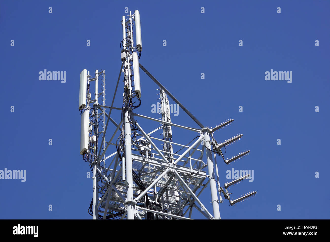 Communication systems hi-res stock photography and images - Alamy