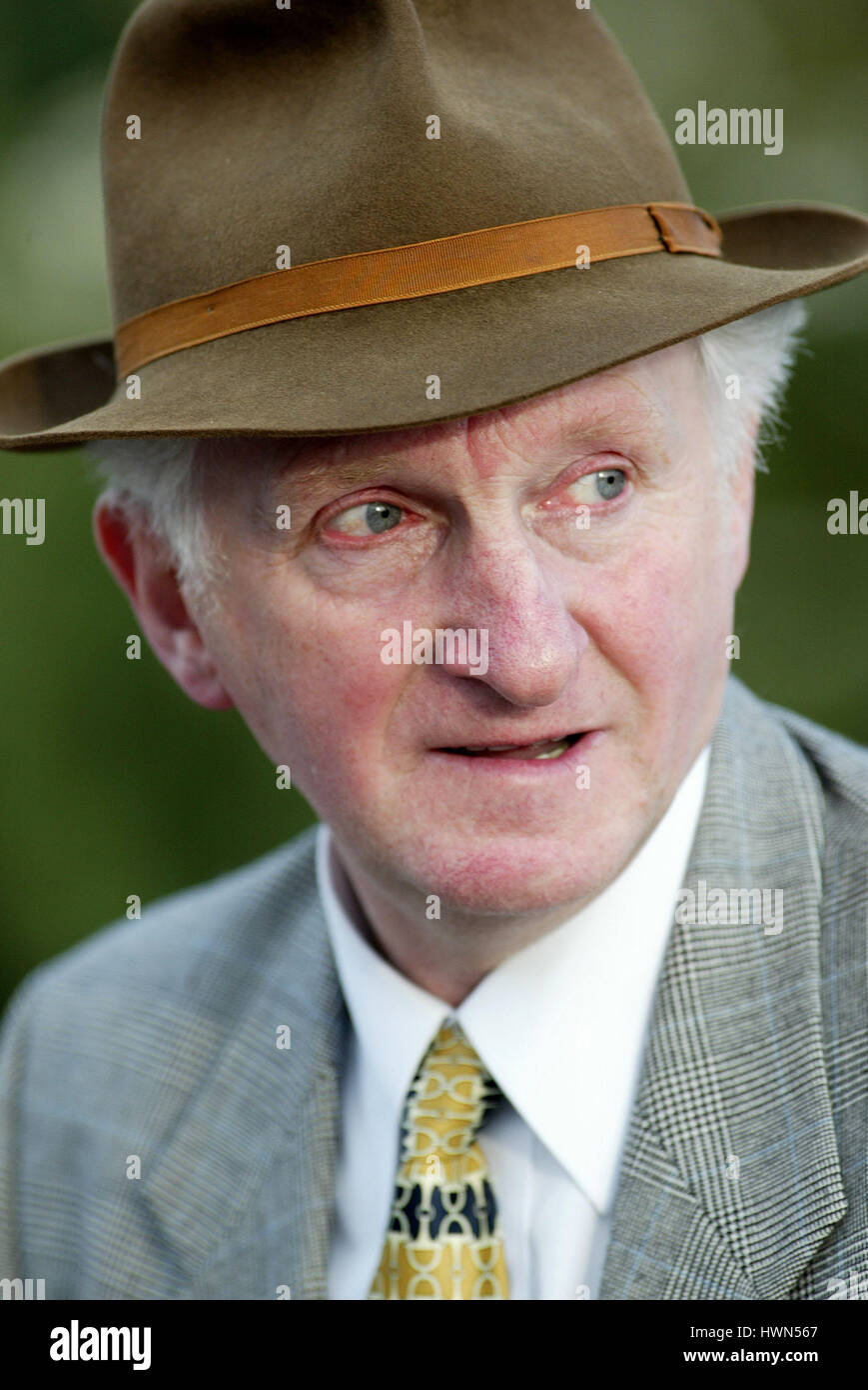 MARTIN PIPE RACE HORSE TRAINER CHELTENHAM RACECOURSE CHELTENHAM 12 ...
