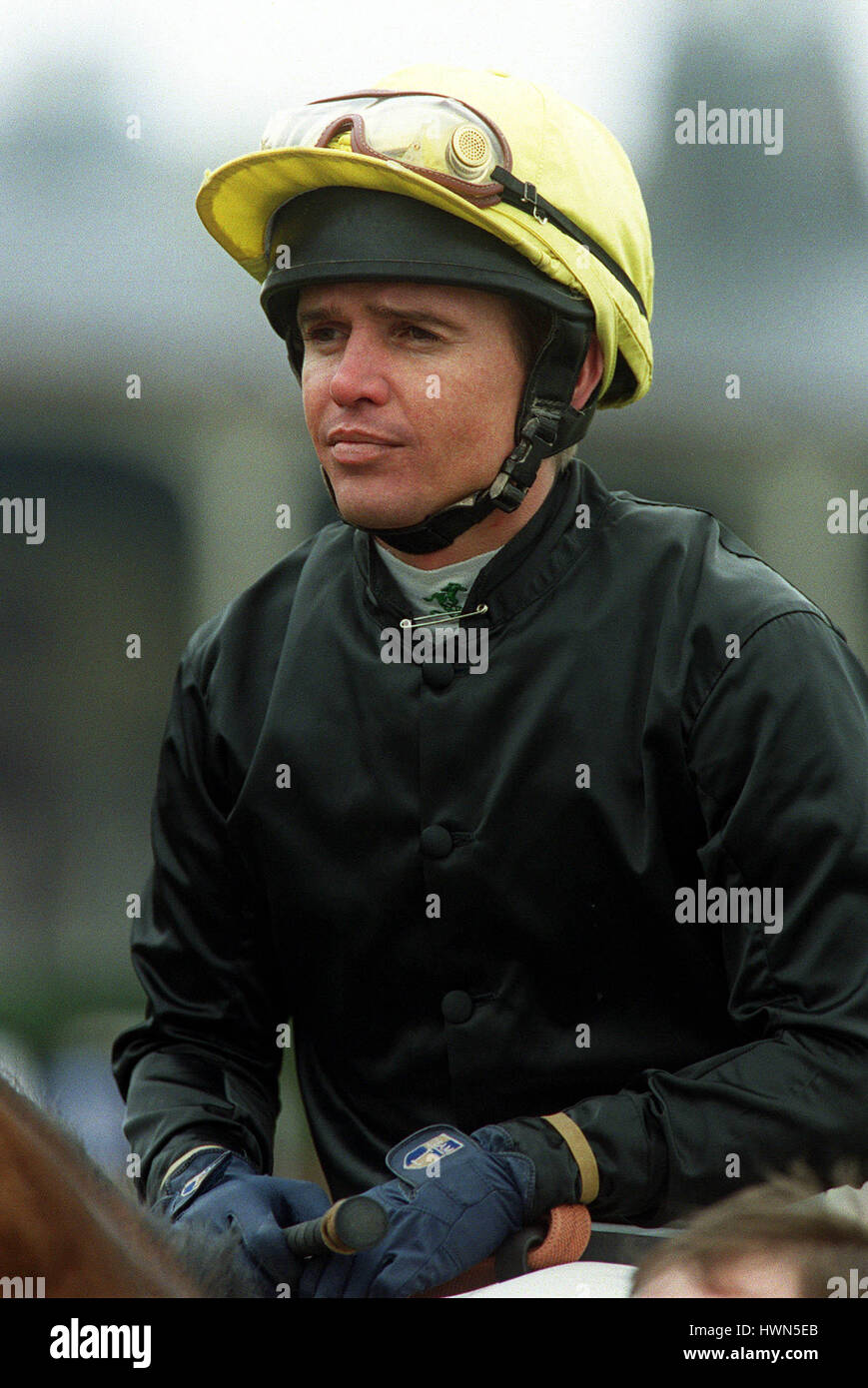 JASON WEAVER JOCKEY DONCASTER DONCASTER RACECOURSE 08 May 2001 Stock ...
