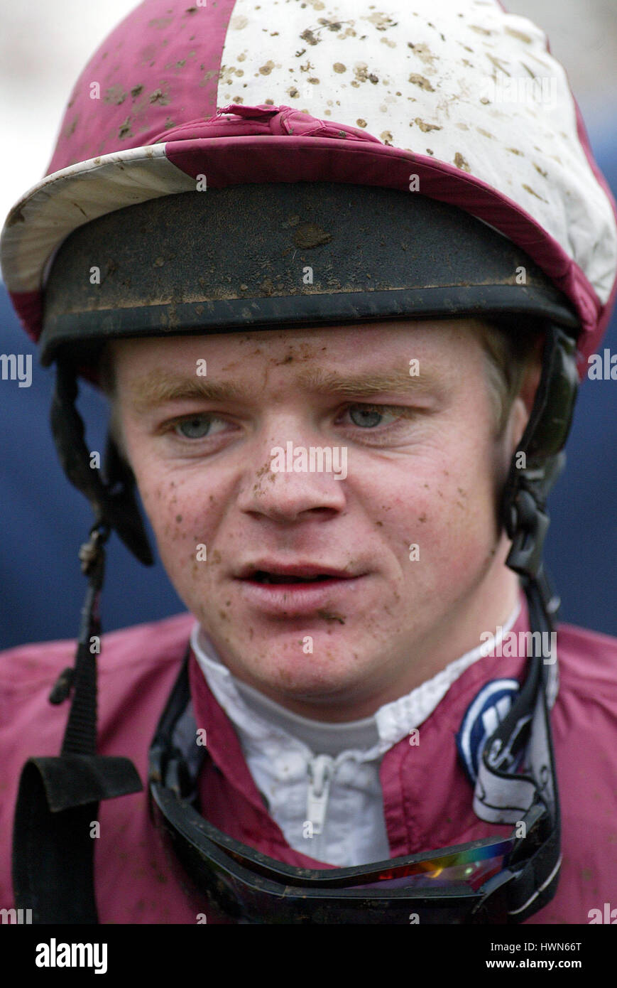 ROBERT THORNTON JOCKEY CHELTENHAM RACECOURSE CHELTENHAM 16 November ...