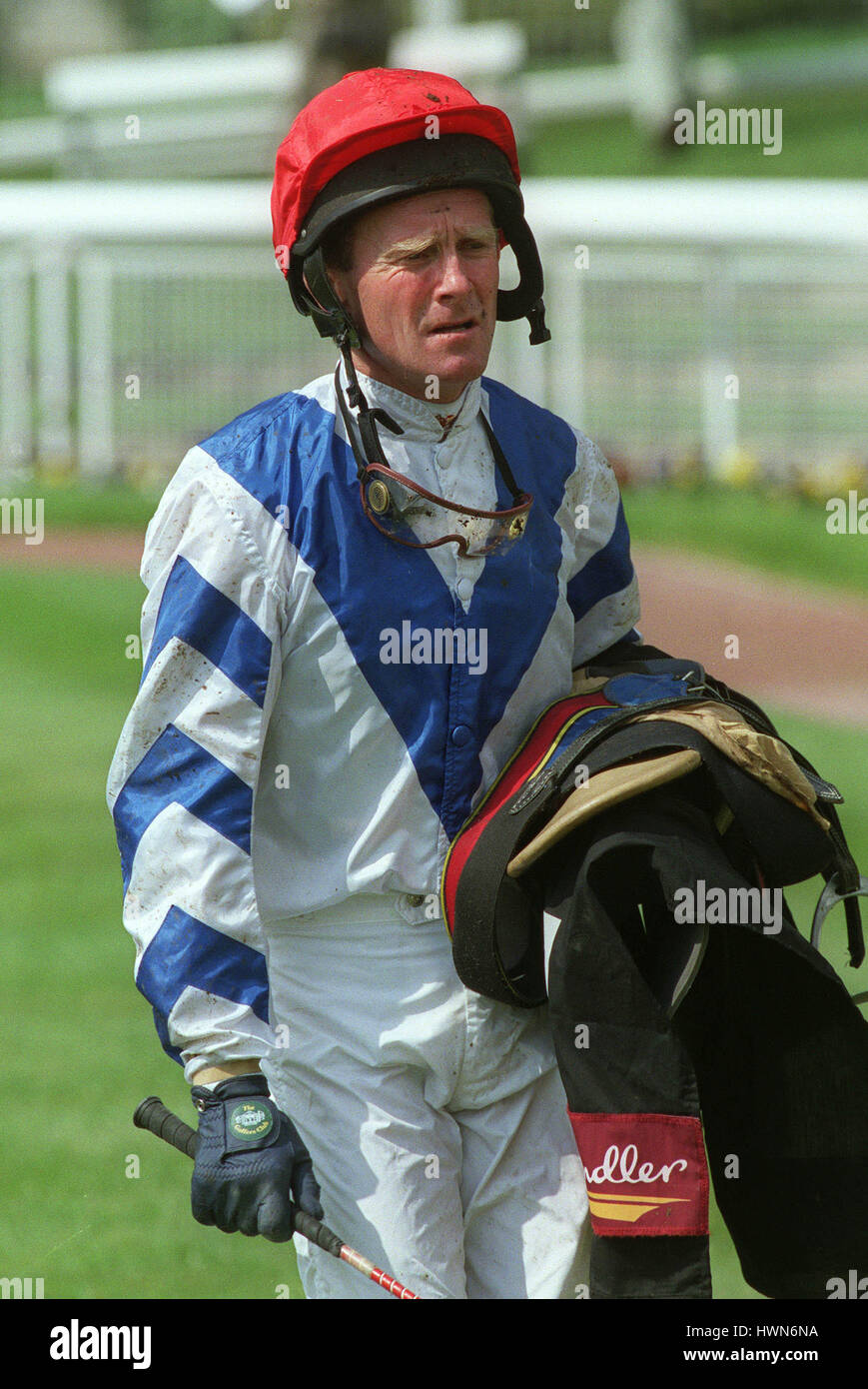 MICHAEL KINANE JOCKEY YORK YORK RACECOURSE 18 May 2001 Stock Photo - Alamy