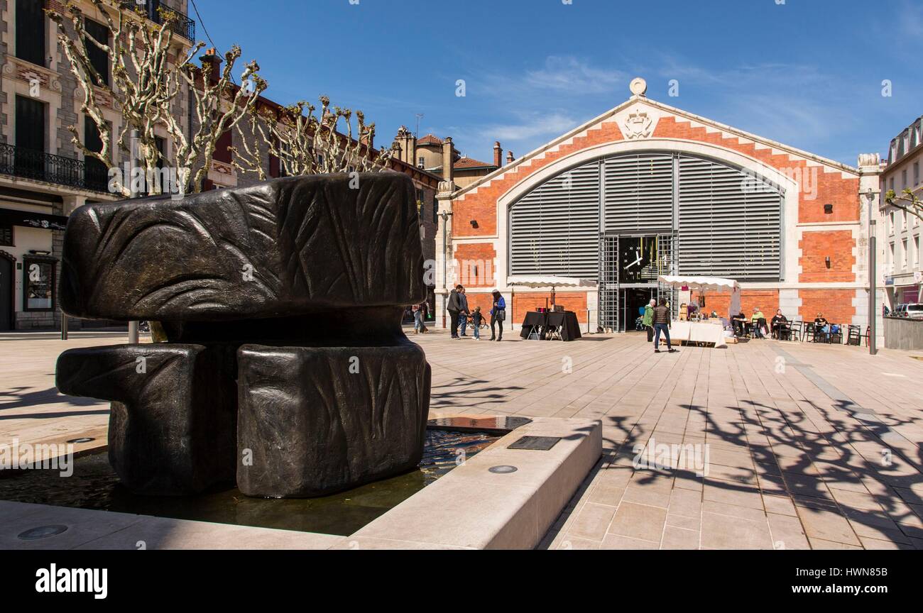 France, Pyrennees Atlantique, Basque Country, Biarritz, sculpture of ...