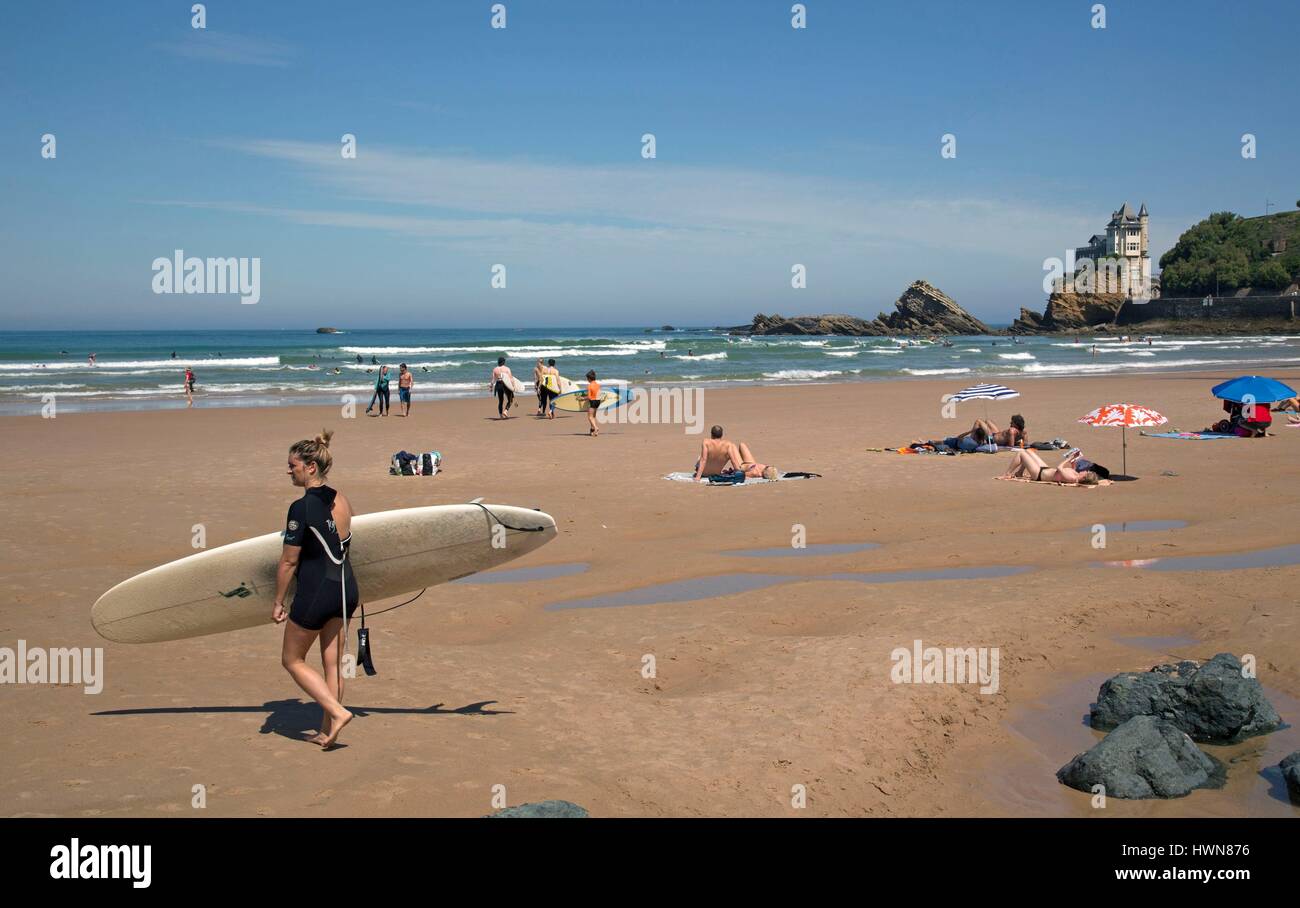 France, Pyrennees Atlantique, Basque Country, Biarritz, surfers and ...
