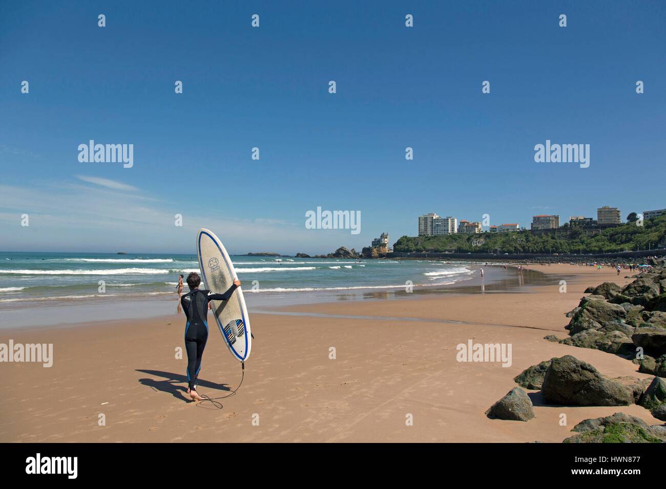 France, Pyrennees Atlantique, Basque Country, Biarritz, surfers and ...