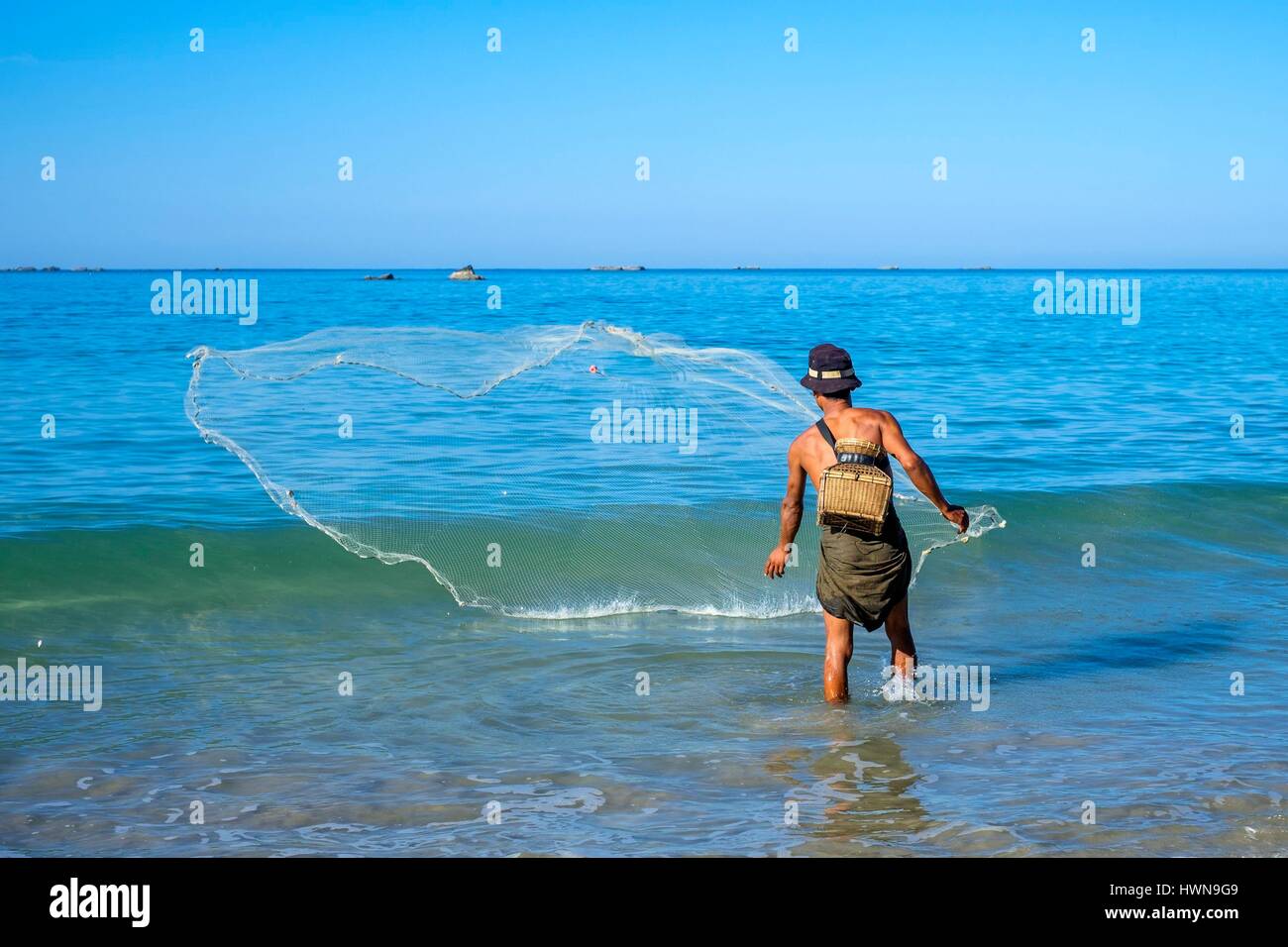 Arakan fisherman hi-res stock photography and images - Alamy