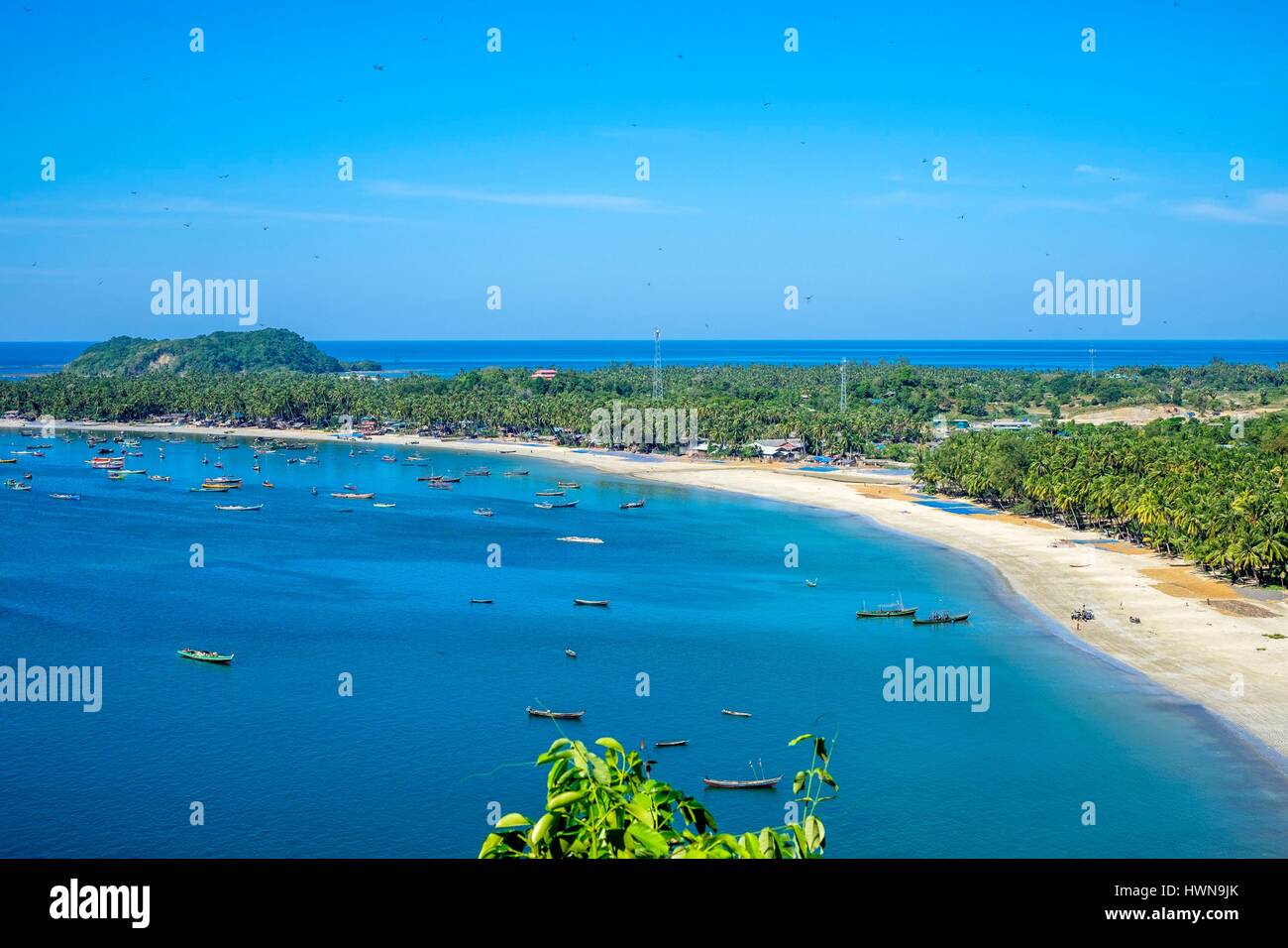 Palm beach ngapali beach thandwe hi-res stock photography and images ...