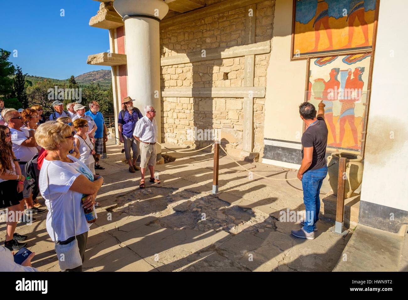 Knossos fresco procession hi-res stock photography and images - Alamy