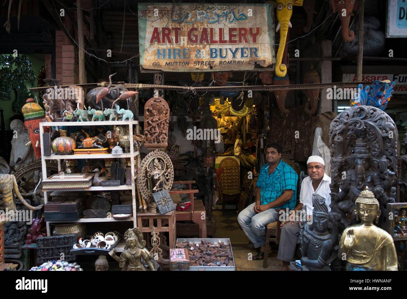 South mumbai bazaar hi-res stock photography and images - Alamy