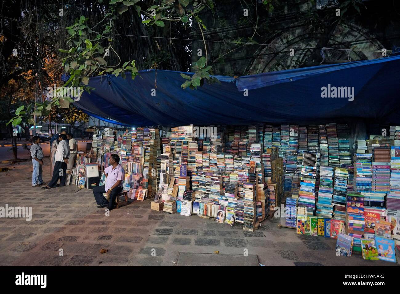 India book store hi-res stock photography and images - Alamy